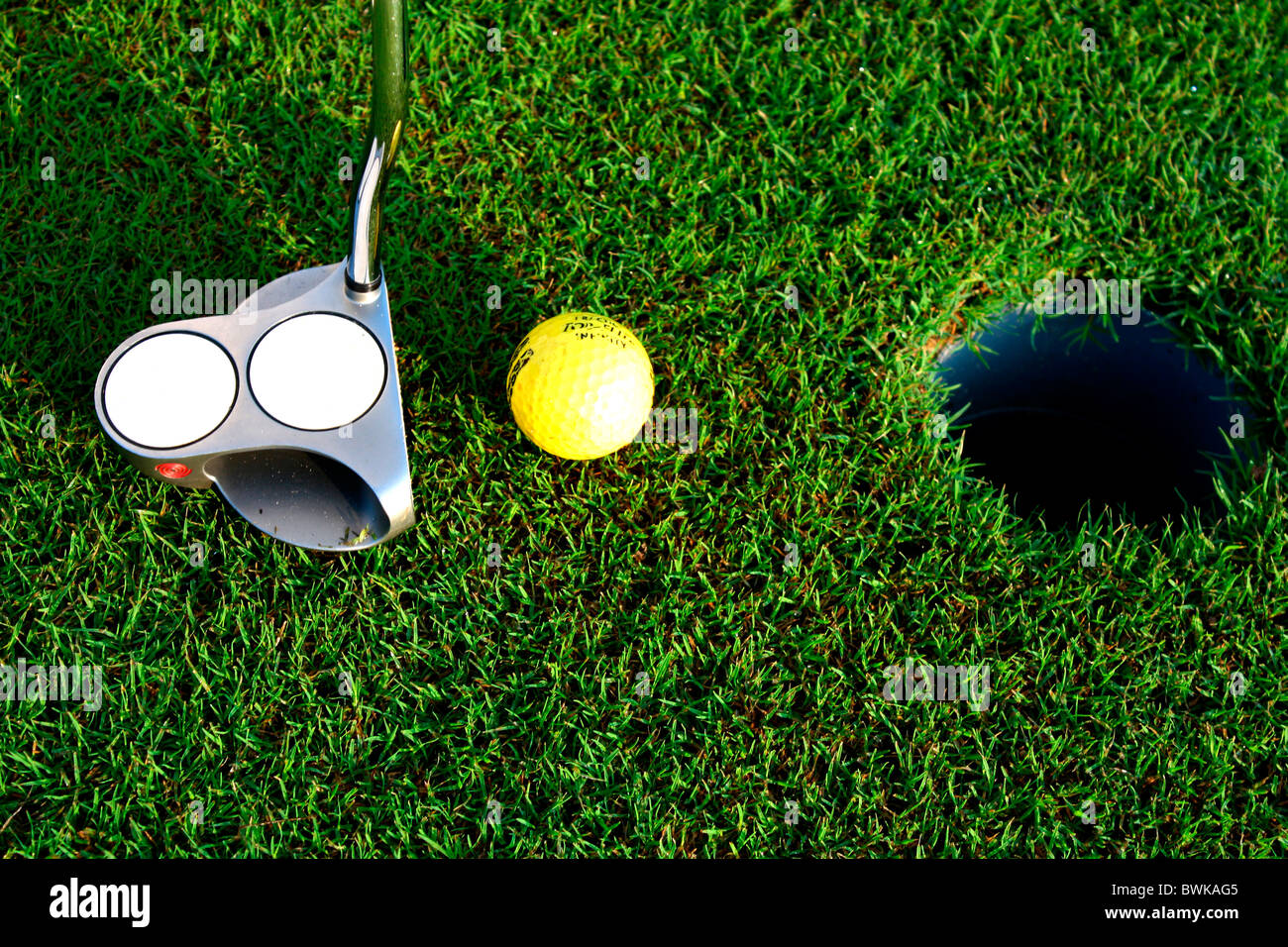 Golf pin golf ball hi-res stock photography and images - Alamy