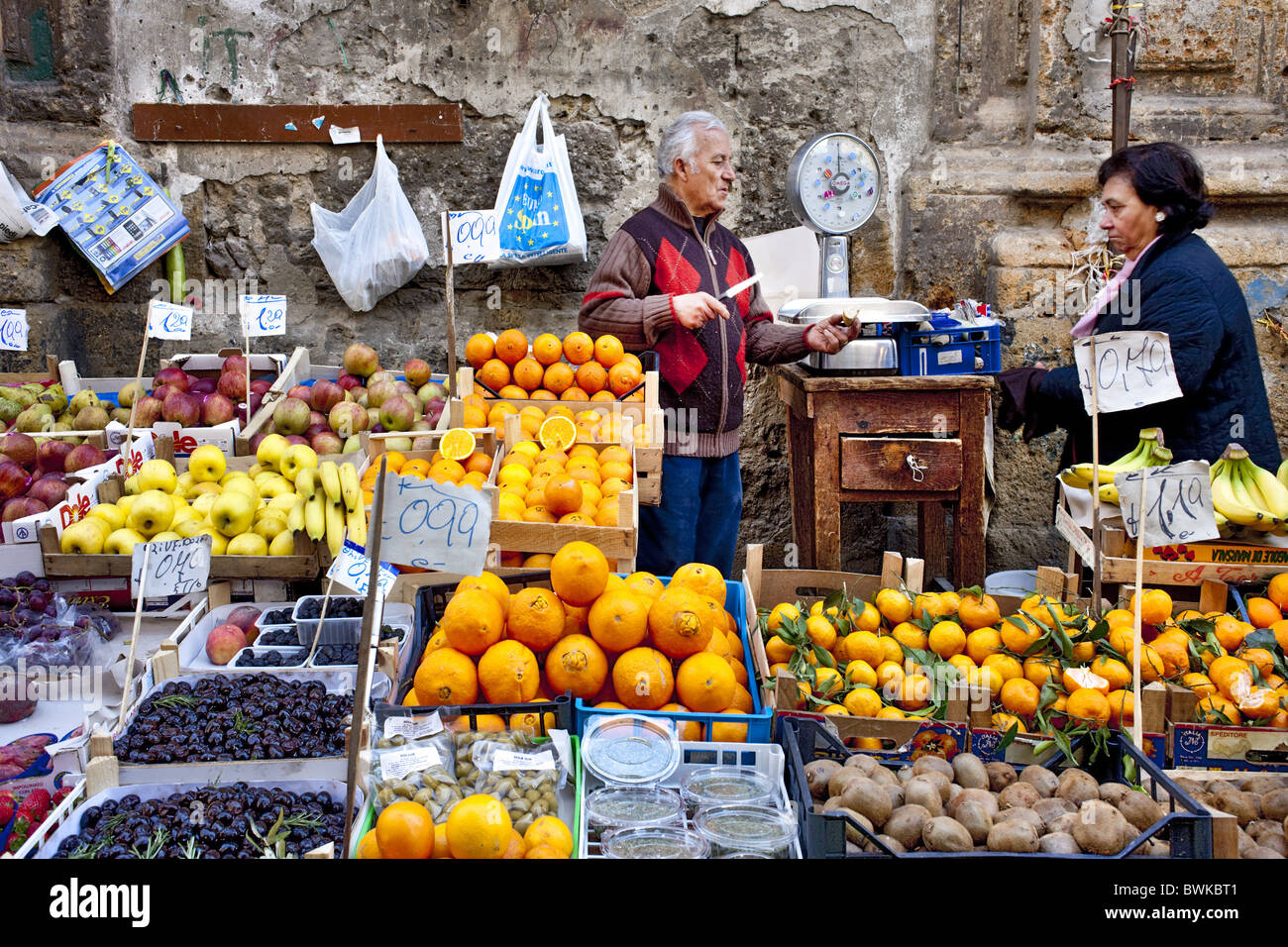 Vegetables, market, Mercato di Ballaró, Palermo, Sicily, Italy Stock ...