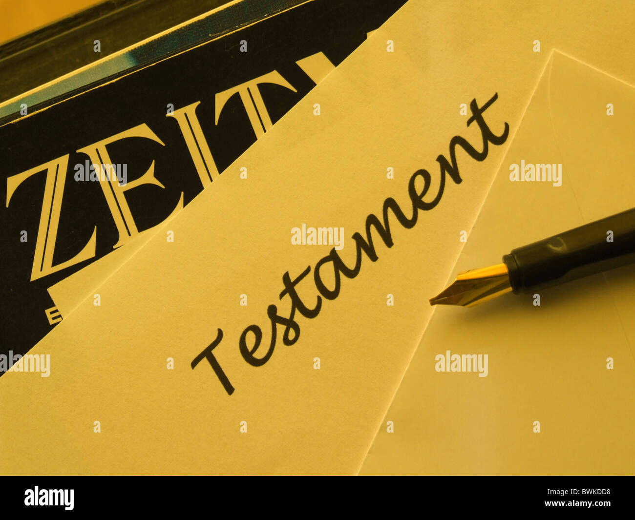 testament fountain-pen pencil still life. Death Stock Photo - Alamy