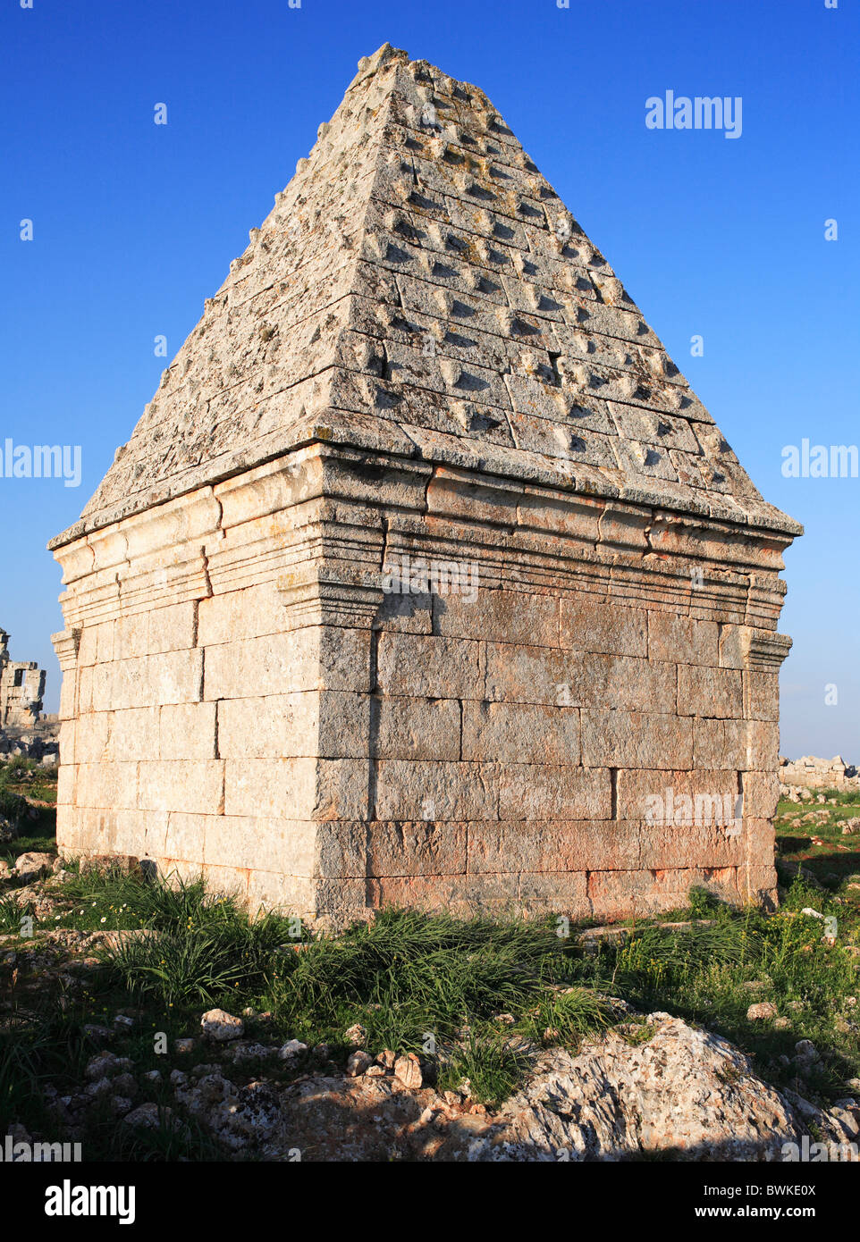 crypt pyramid grave monument pyramid grave grave Al-Bara dead town city ...