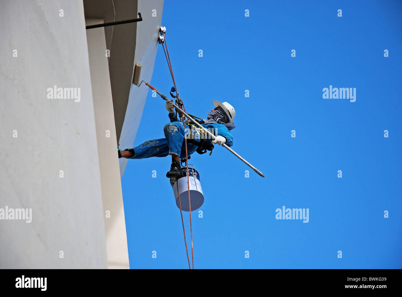 Staggering hi-res stock photography and images - Alamy
