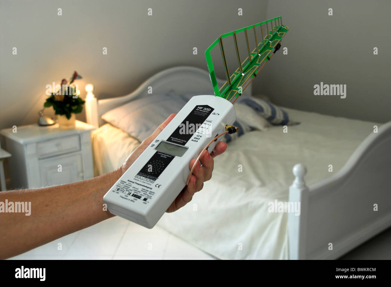 Hf analyzer hi-res stock photography and images - Alamy