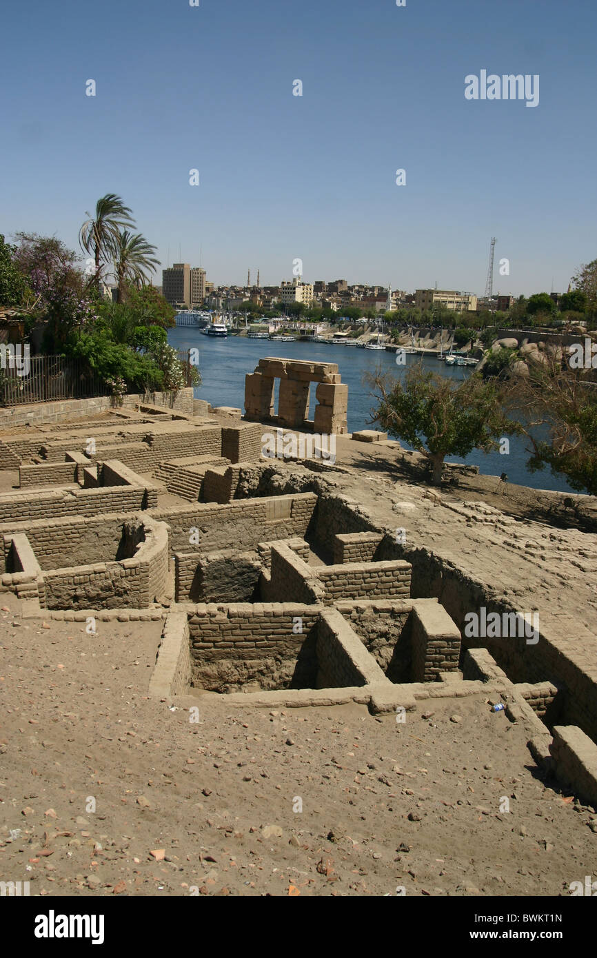 Elephantine temple egypt hi-res stock photography and images - Alamy