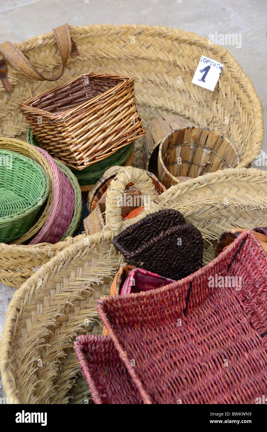 Traditional spanish baskets hi-res stock photography and images - Alamy