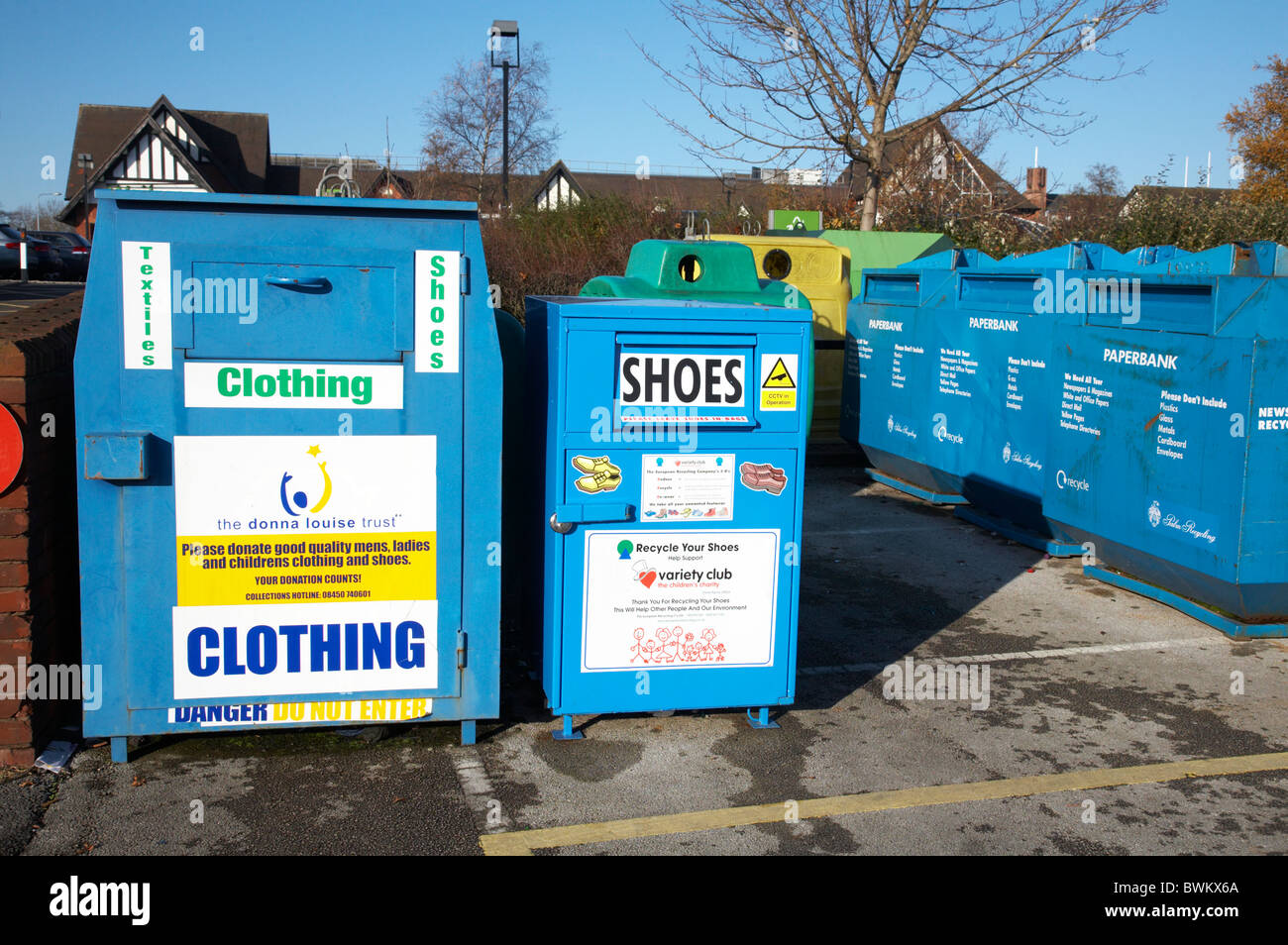Recycling bin bank hi-res stock photography and images - Alamy