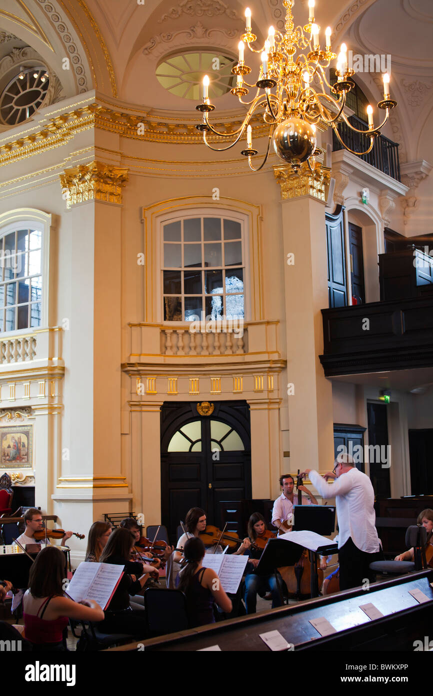London orchestra hi-res stock photography and images - Alamy