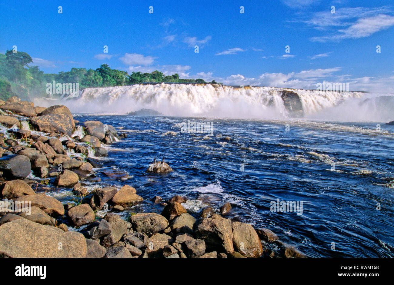 Llovizna falls caroni river llovizna hi-res stock photography and ...