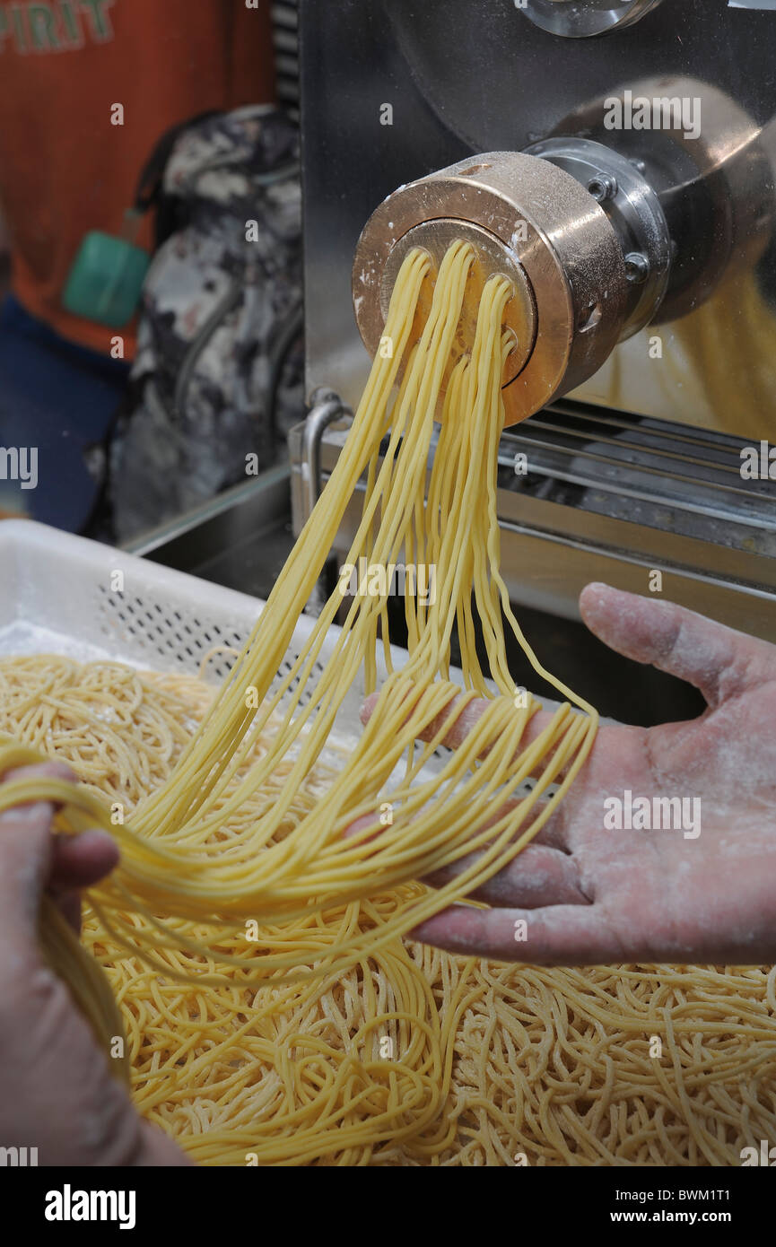 Making Fresh spaghetti Stock Photo - Alamy