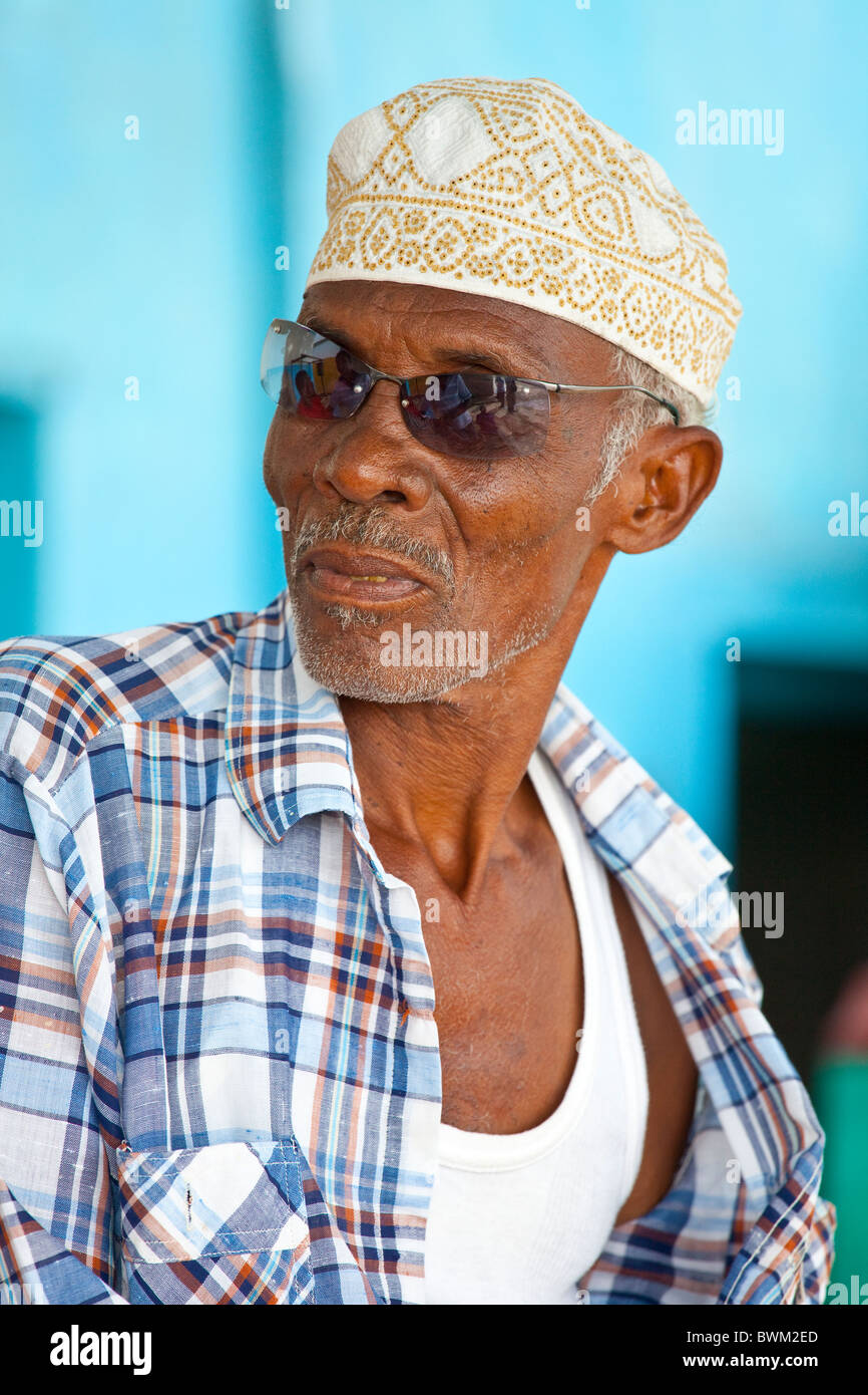 Muslim man kenya portrait hi-res stock photography and images - Alamy