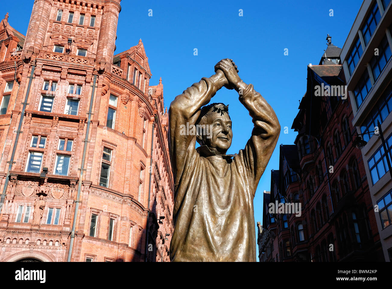 bronze statue of Brian clough in Nottingham city centre Stock Photo - Alamy