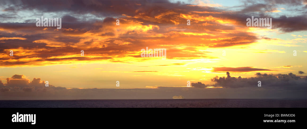 Ship Panorama Sunrise Sea Ocean near Puerto Rico Caribbean Clouds Stock ...