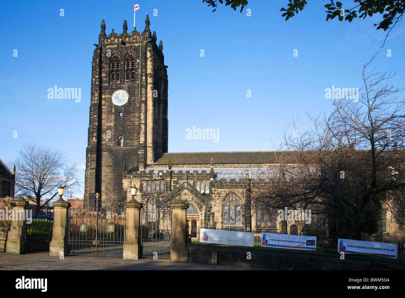 Halifax parish church hi-res stock photography and images - Alamy
