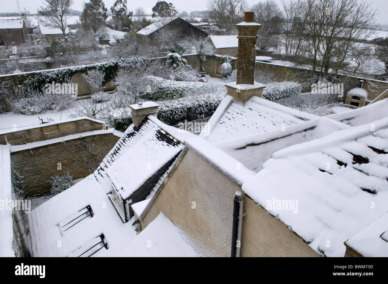 Rooftops with snow hi-res stock photography and images - Alamy