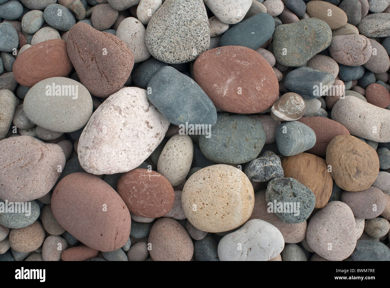 Coloured stones hi-res stock photography and images - Alamy