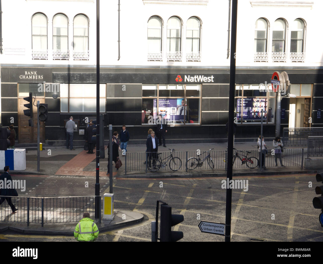 Natwest bank chambers corner of Borough High Street and Southwark ...