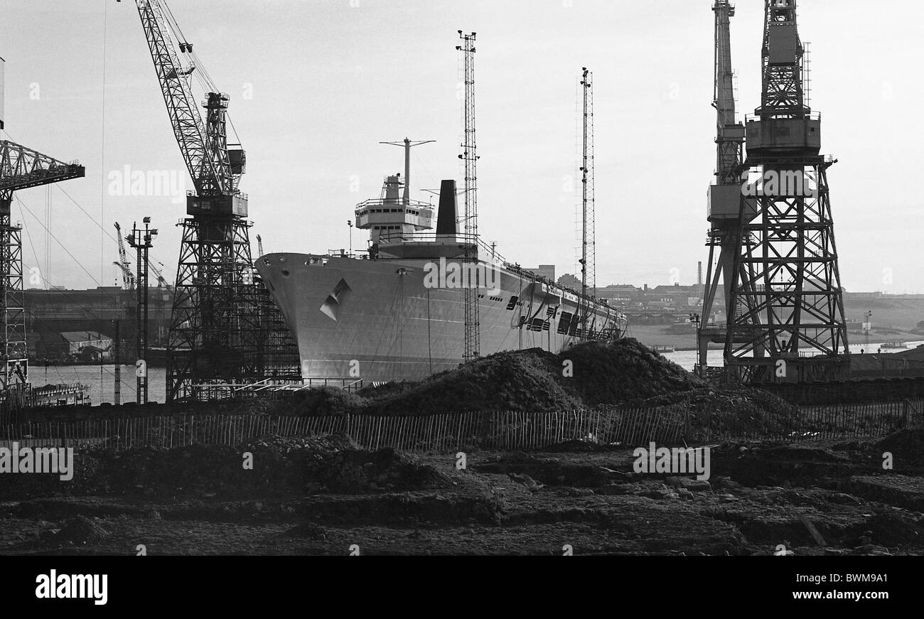 Built by swan hunters shipyard wallsend hi-res stock photography and ...