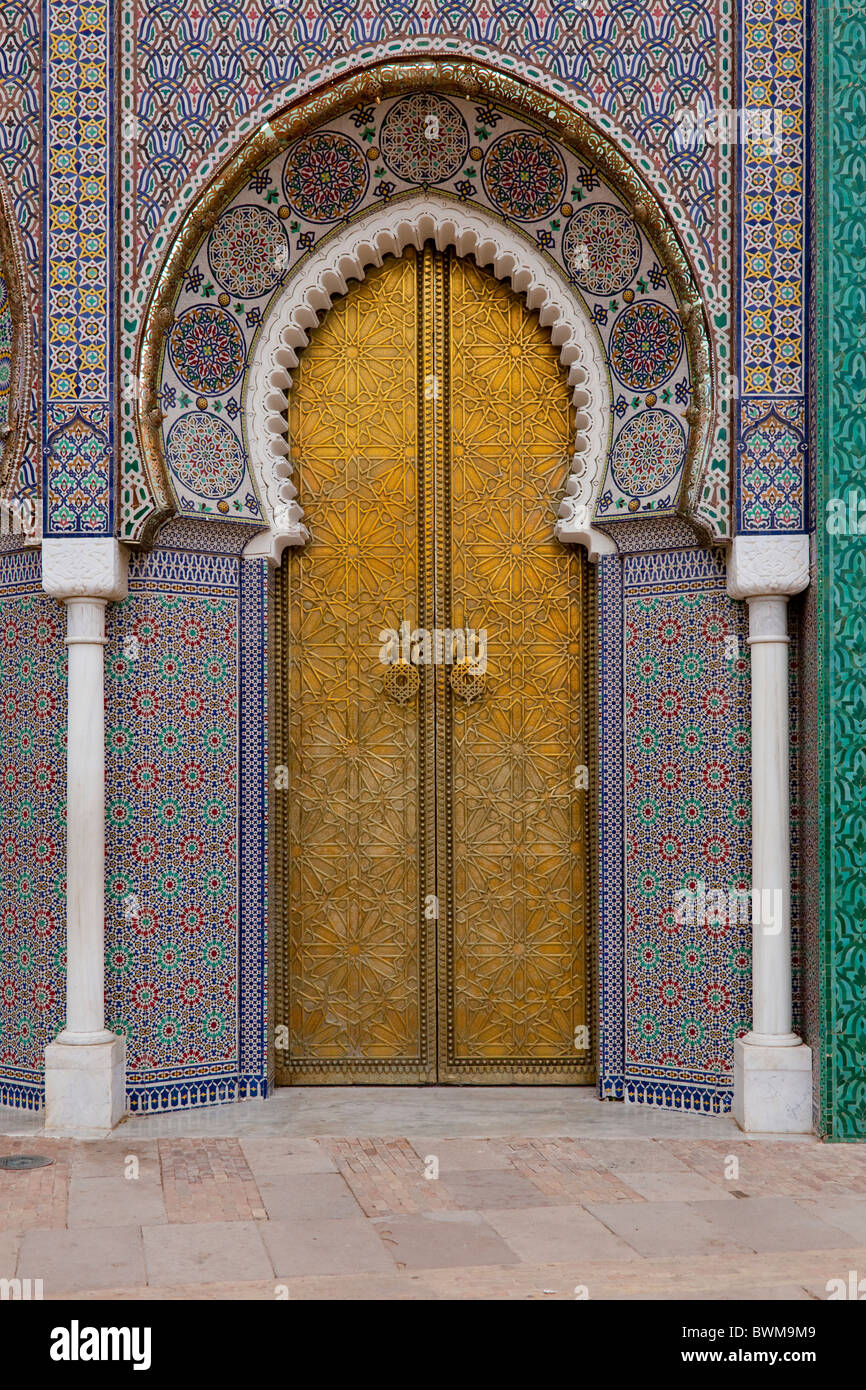Arch gates hi-res stock photography and images - Alamy