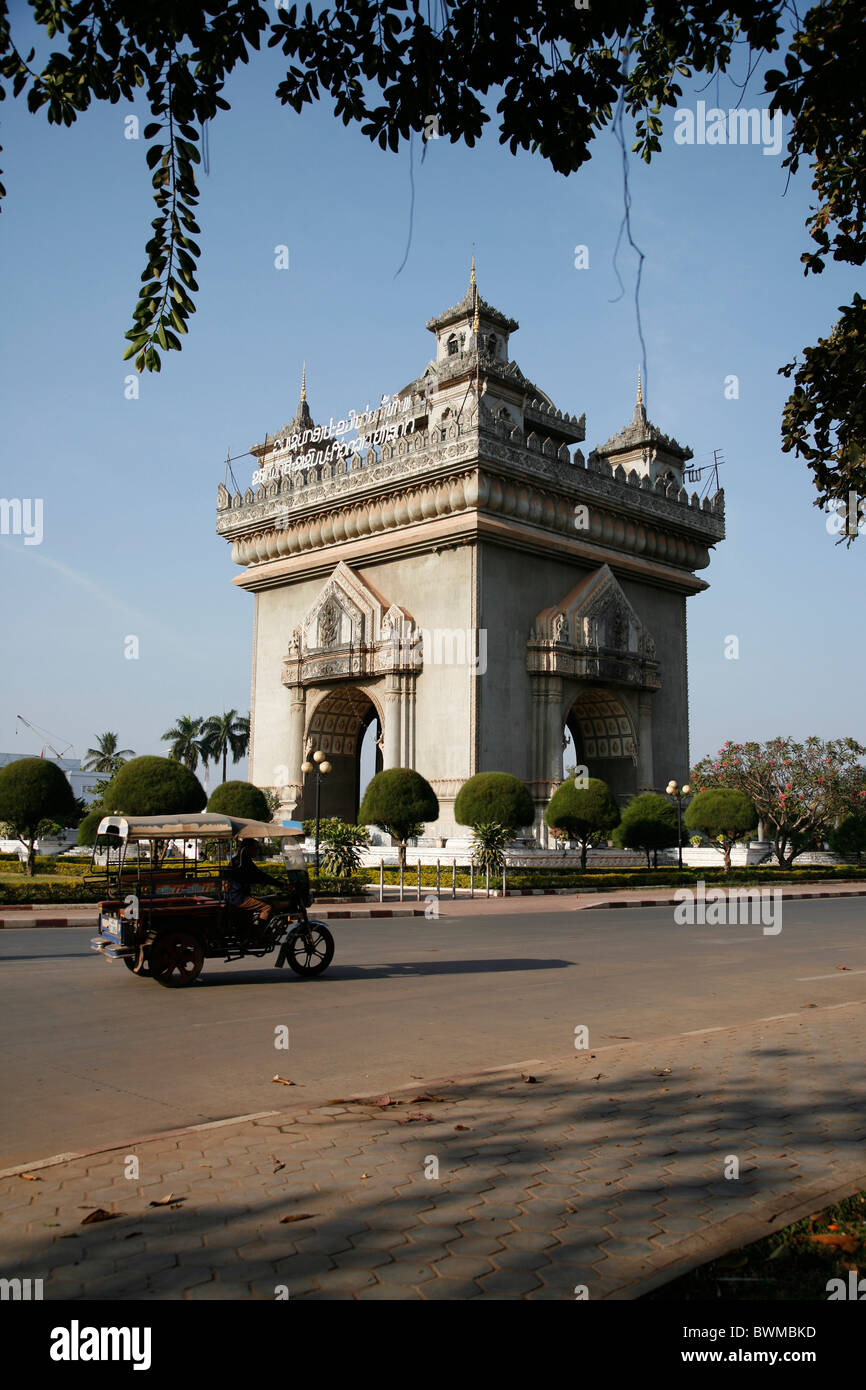 Laos Asia Vientiane City Patou Say national memorial Patuxay Arch ...