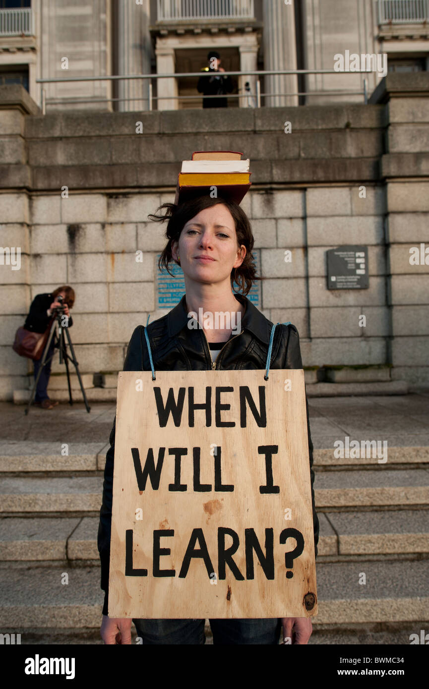 Learn about art hi-res stock photography and images - Alamy