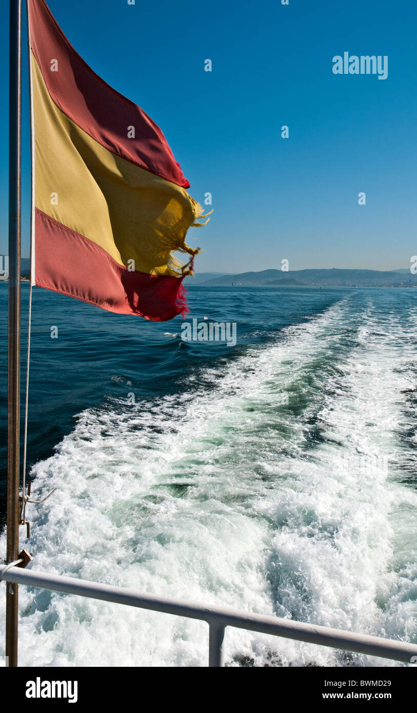 Ripped flag hi-res stock photography and images - Alamy