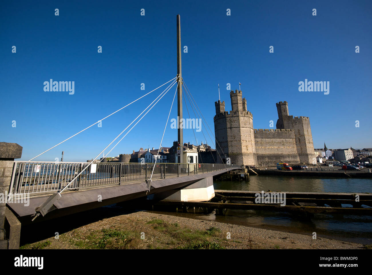 Caernarfon Gwynd Wales UK Harbour Harbor Bridge Castle Stock Photo - Alamy