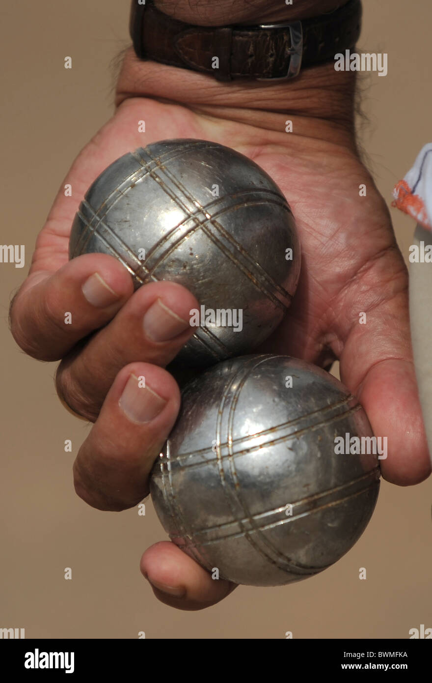 Players take part in a pétanque match in North London Stock Photo - Alamy