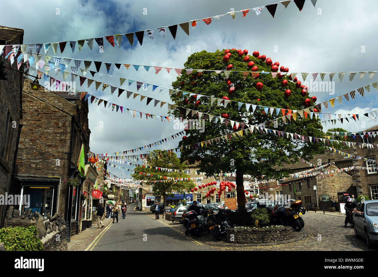 Grassington Village, Yorkshire Dales, North Yorkshire UK decorated with ...