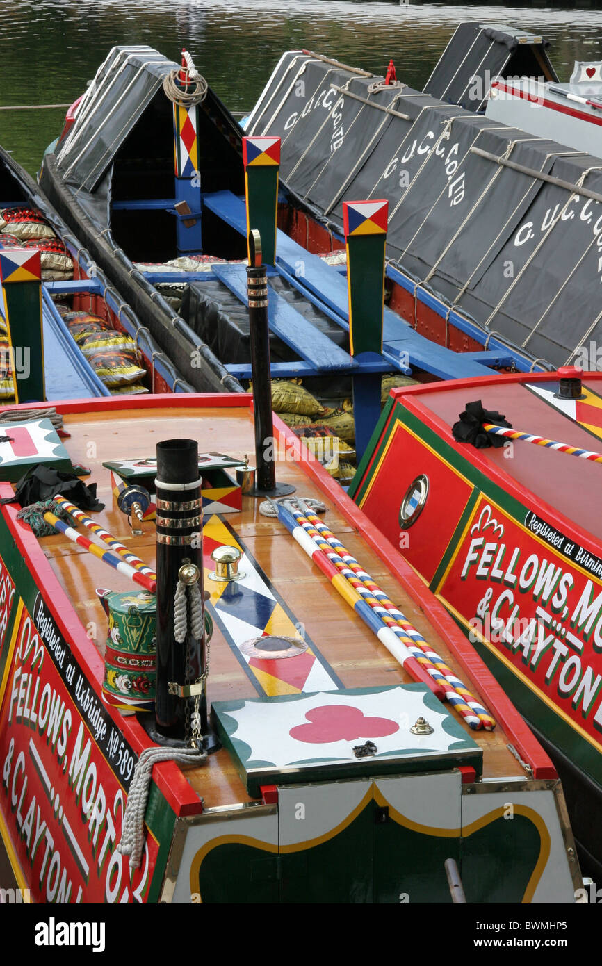 Fellows morton and clayton boat hi-res stock photography and images - Alamy