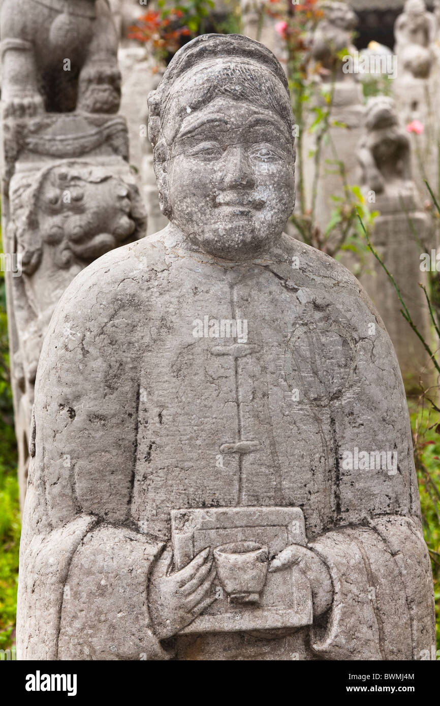Chinaman Statues High Resolution Stock Photography and Images - Alamy