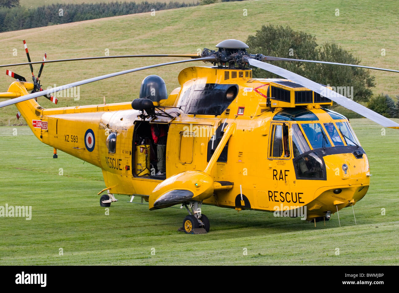 Raf rescue helicopter hi-res stock photography and images - Alamy