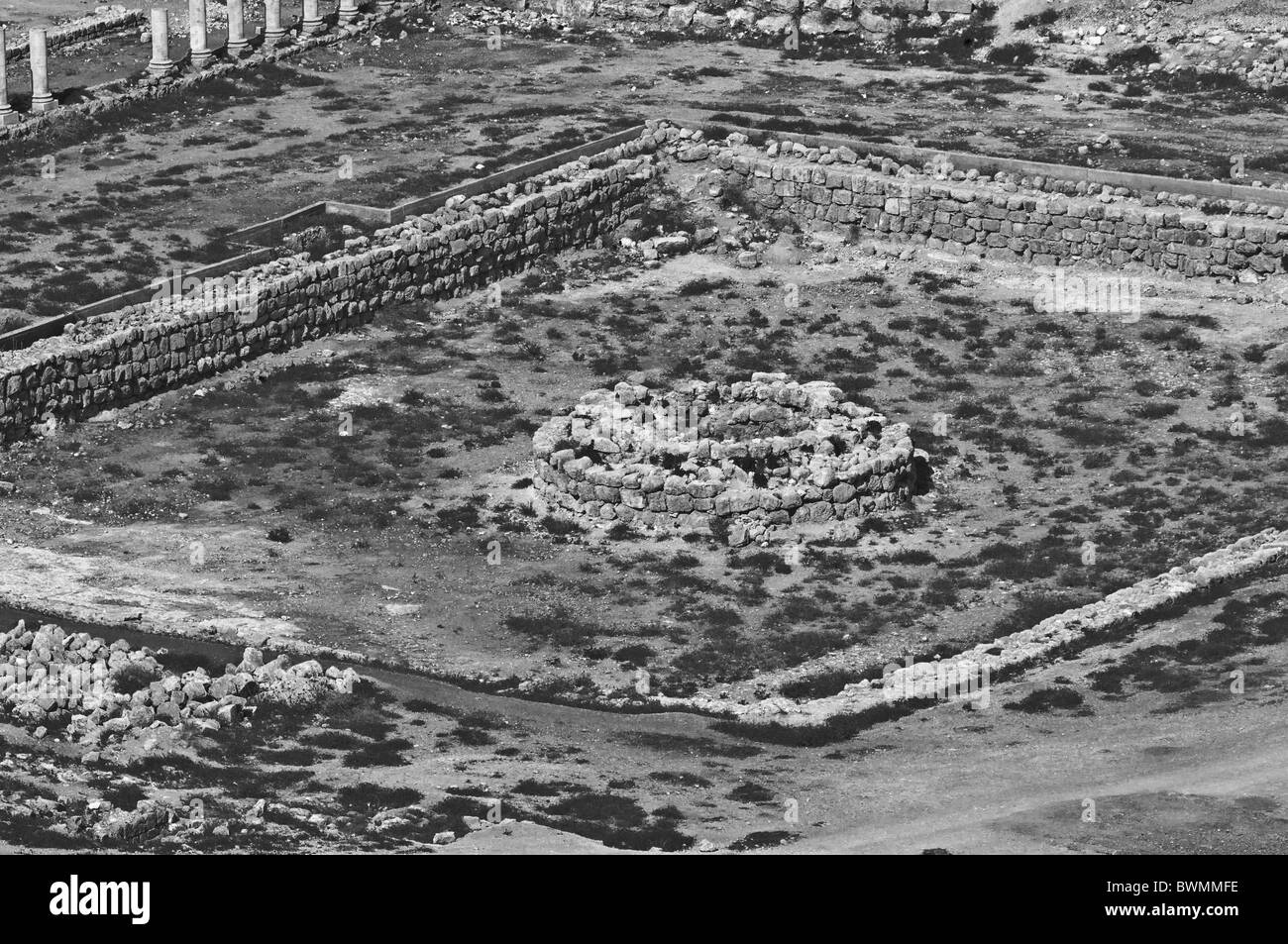 Circular design pool Black and White Stock Photos & Images - Alamy