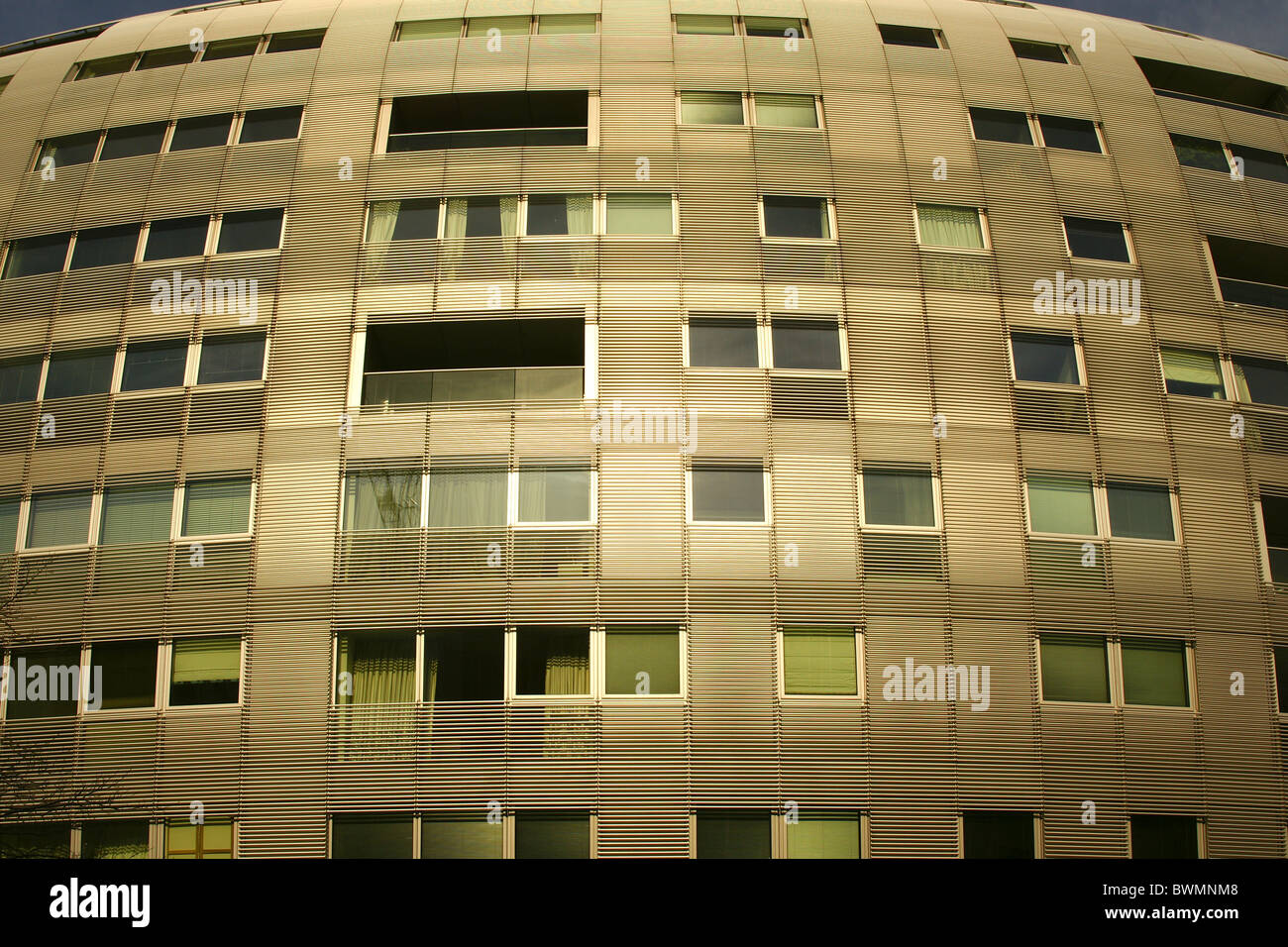 Modern residential block in London Stock Photo - Alamy