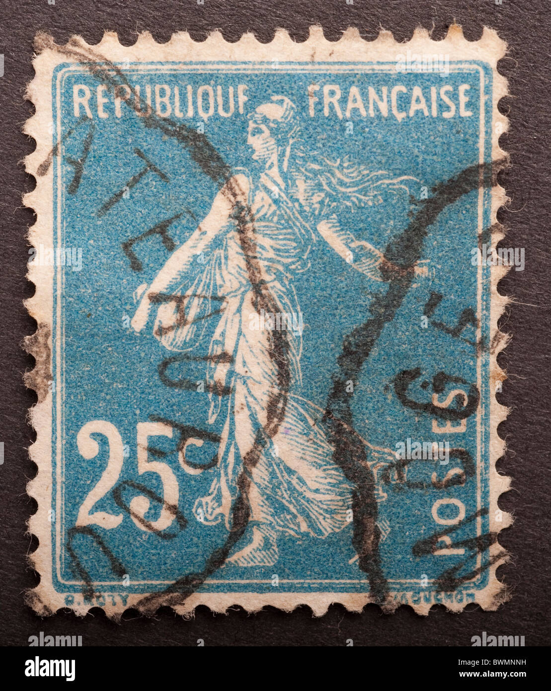 Postage stamp france hi-res stock photography and images - Alamy