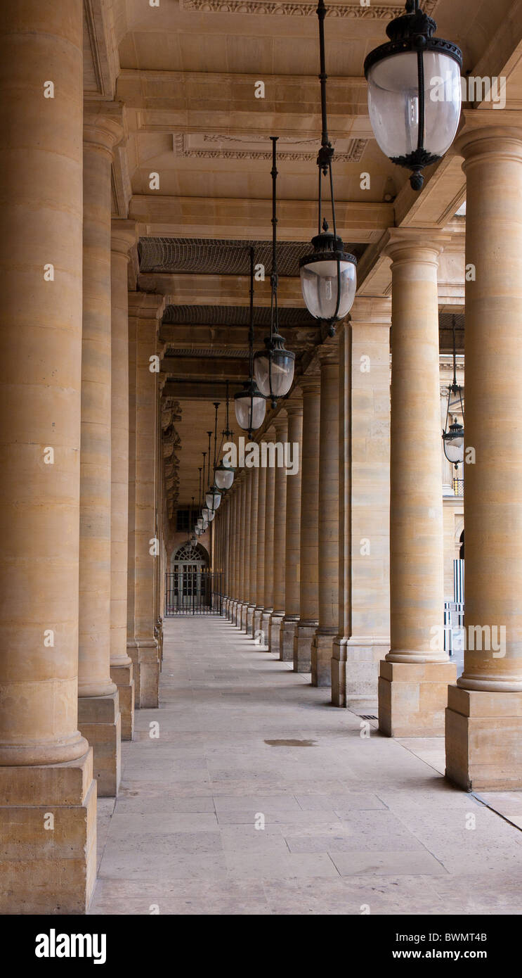 Courtyard corridor lamp column hi-res stock photography and images - Alamy