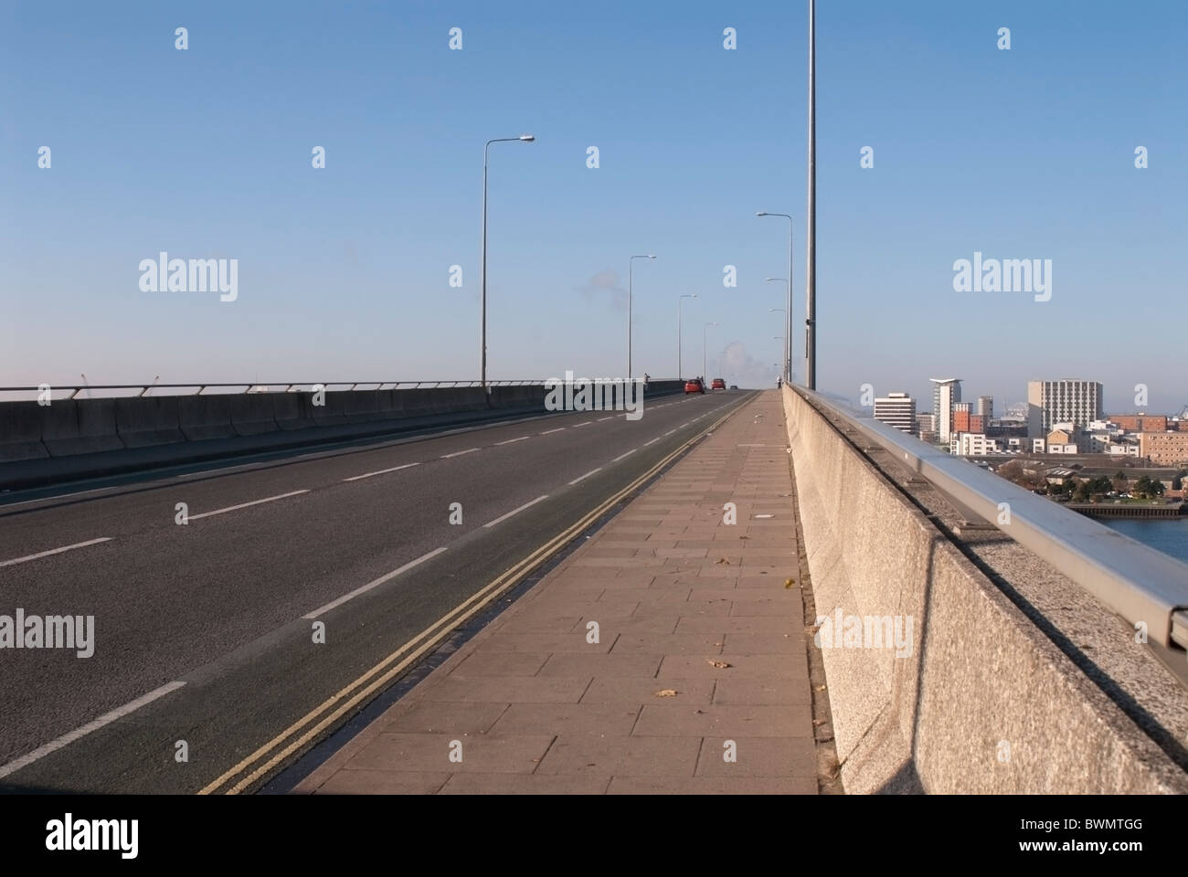 Itchen Bridge over Tidal River Itchen in Southampton, Hampshire UK ...