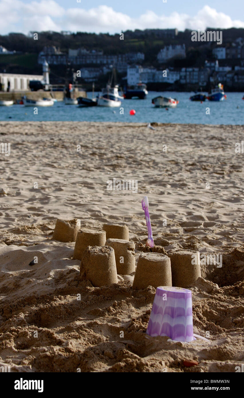 Cornish castles hi-res stock photography and images - Alamy