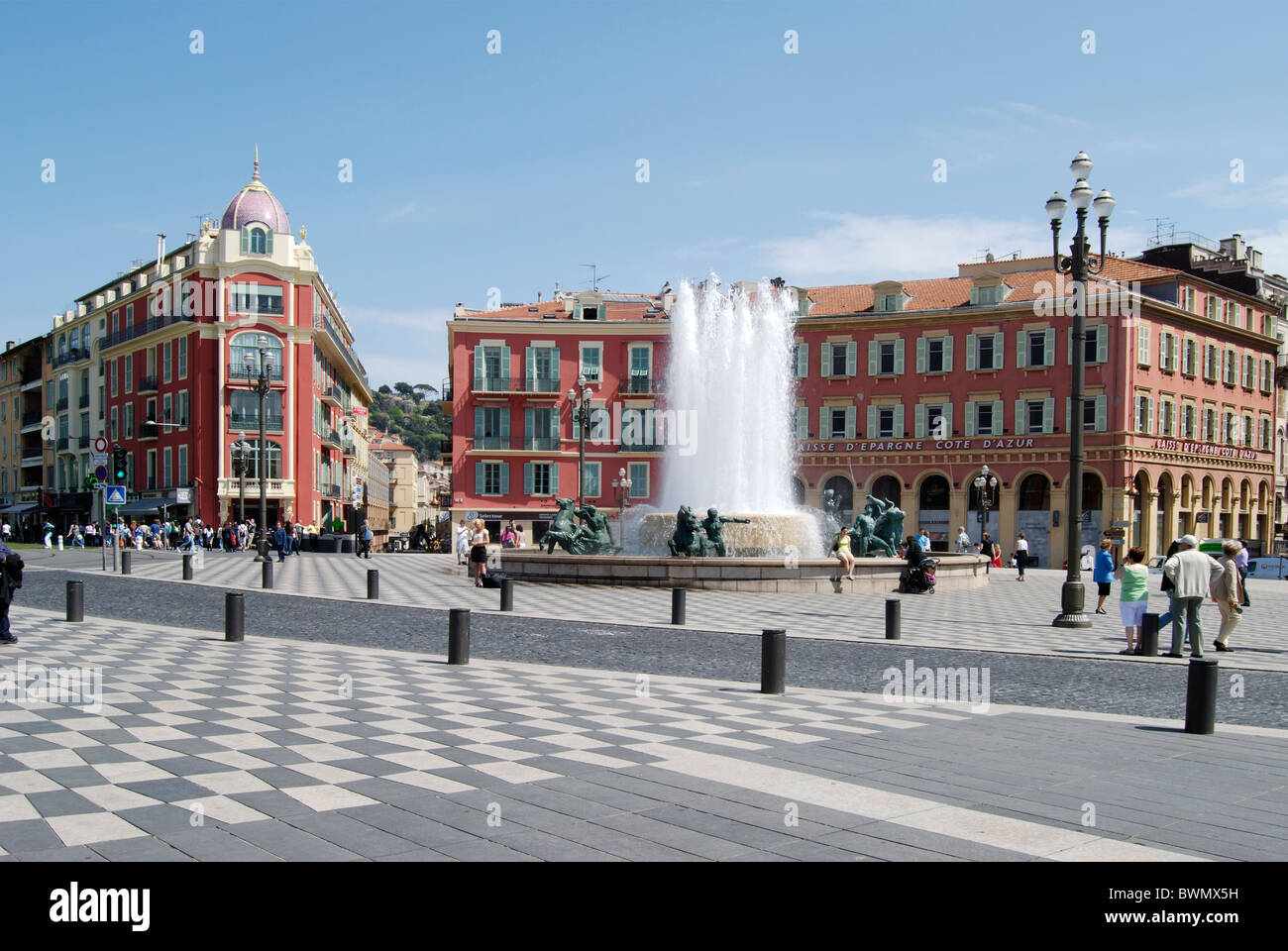 Central nice hi-res stock photography and images - Alamy