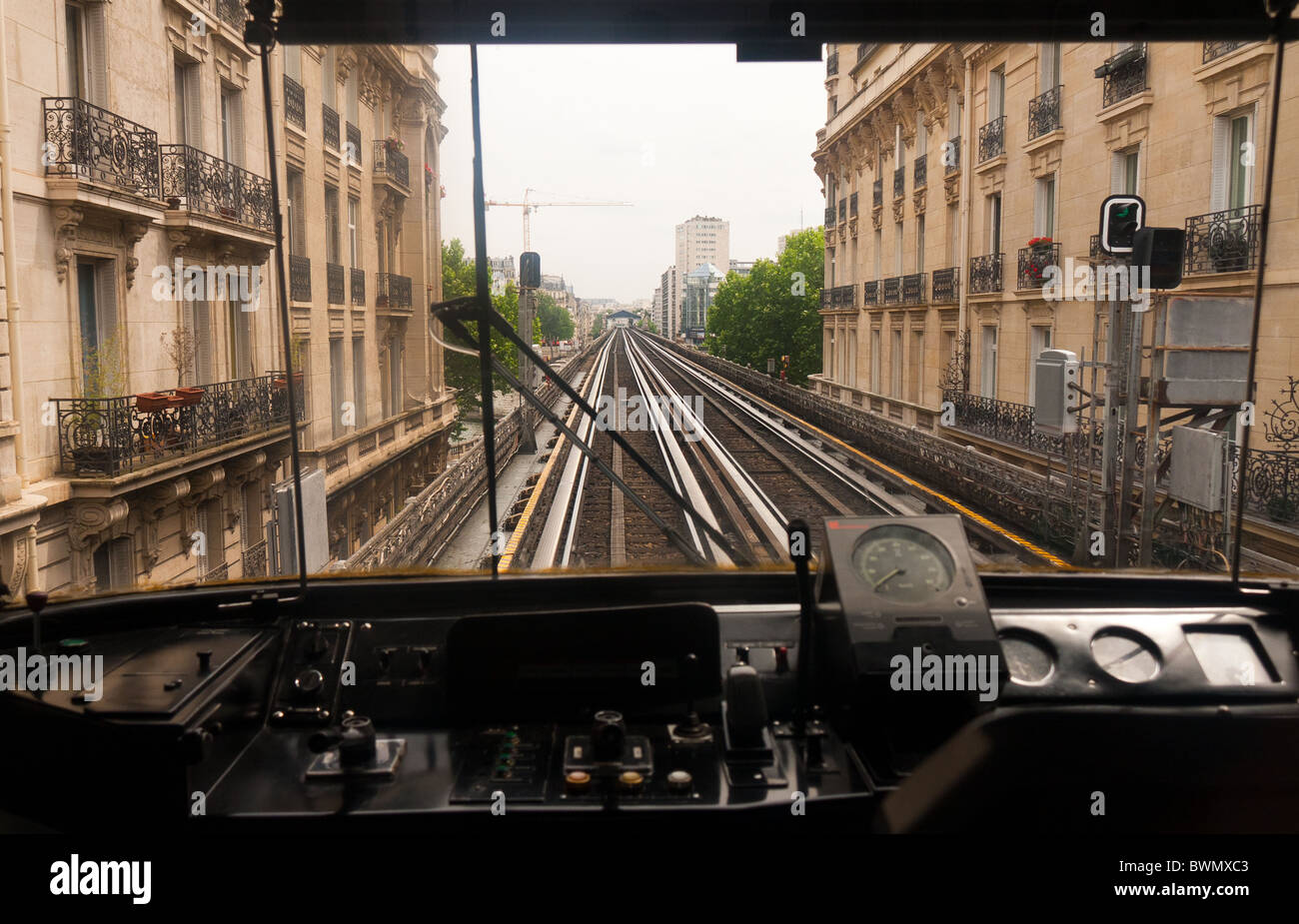 Métro driver paris hi-res stock photography and images - Alamy