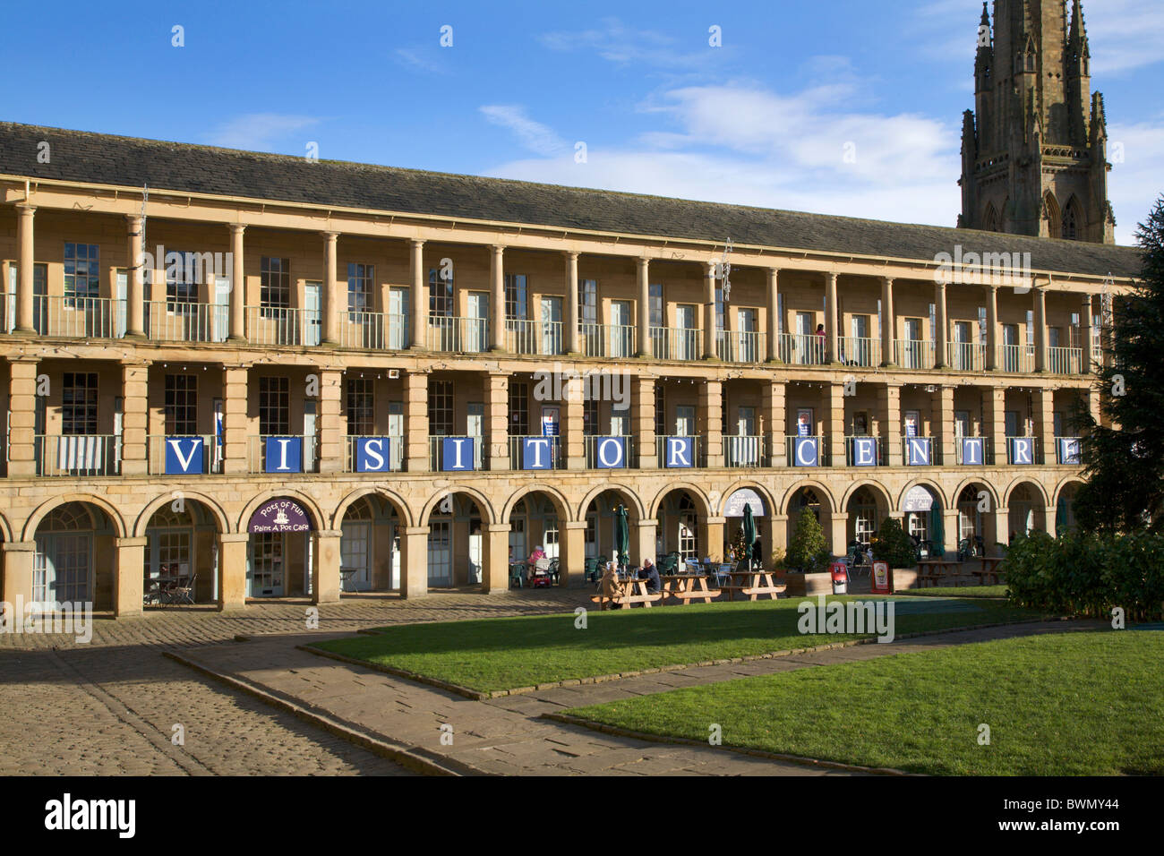 Halifax town centre center hi-res stock photography and images - Alamy