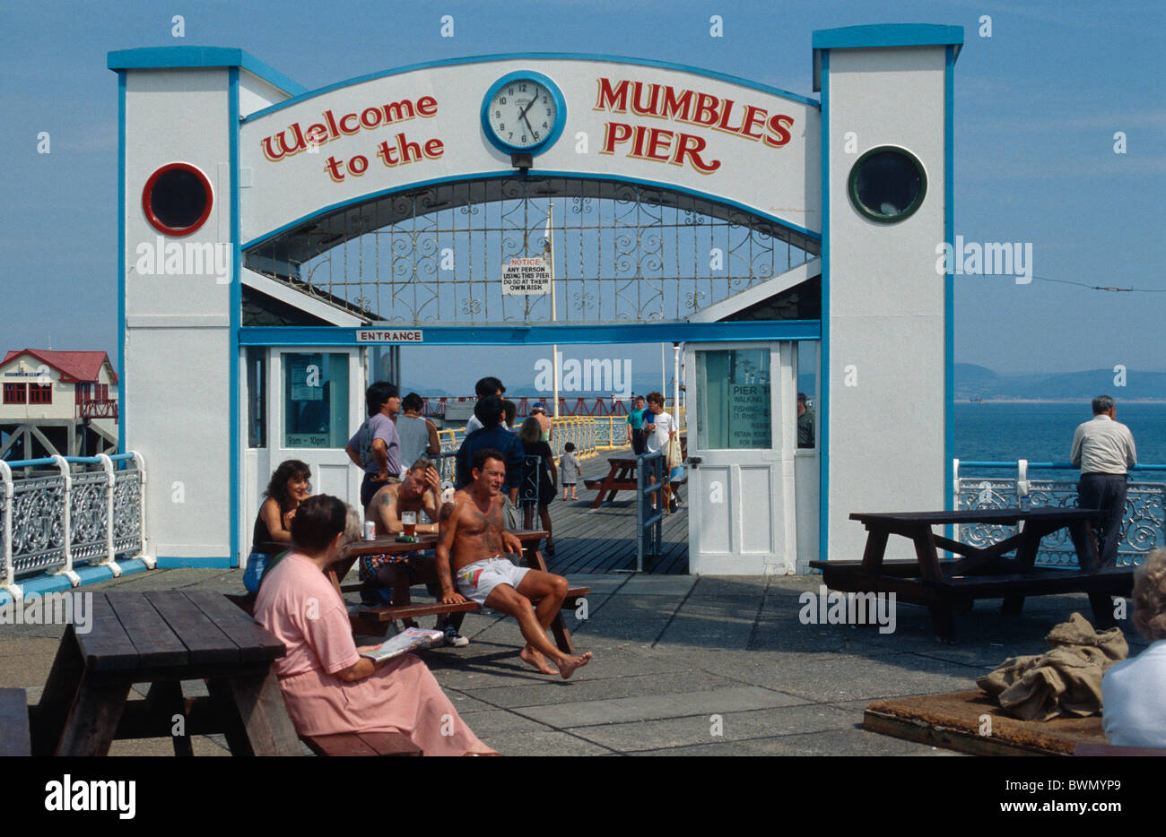Pier and jetty in wales hi-res stock photography and images - Alamy