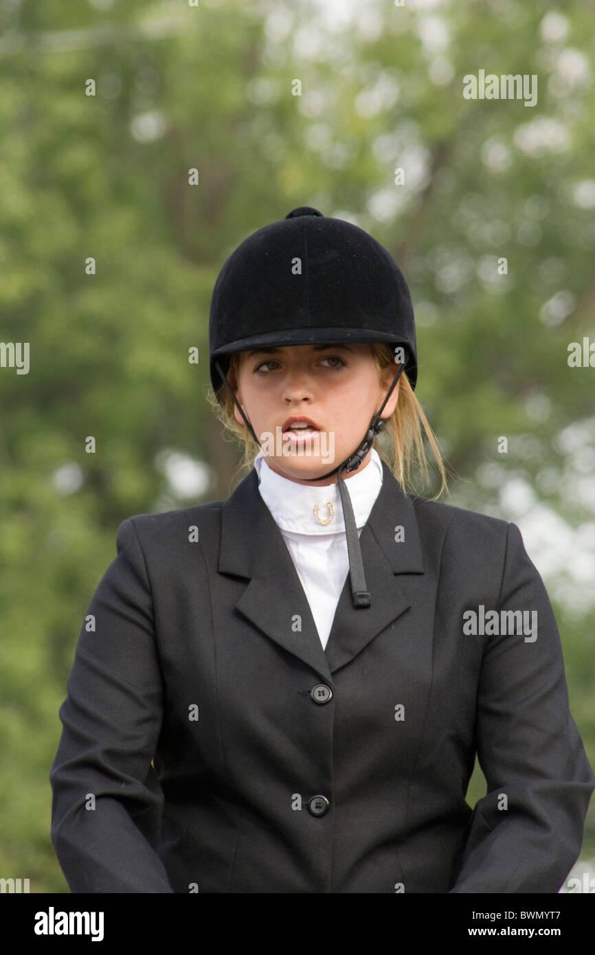 English riding competition hi-res stock photography and images - Alamy