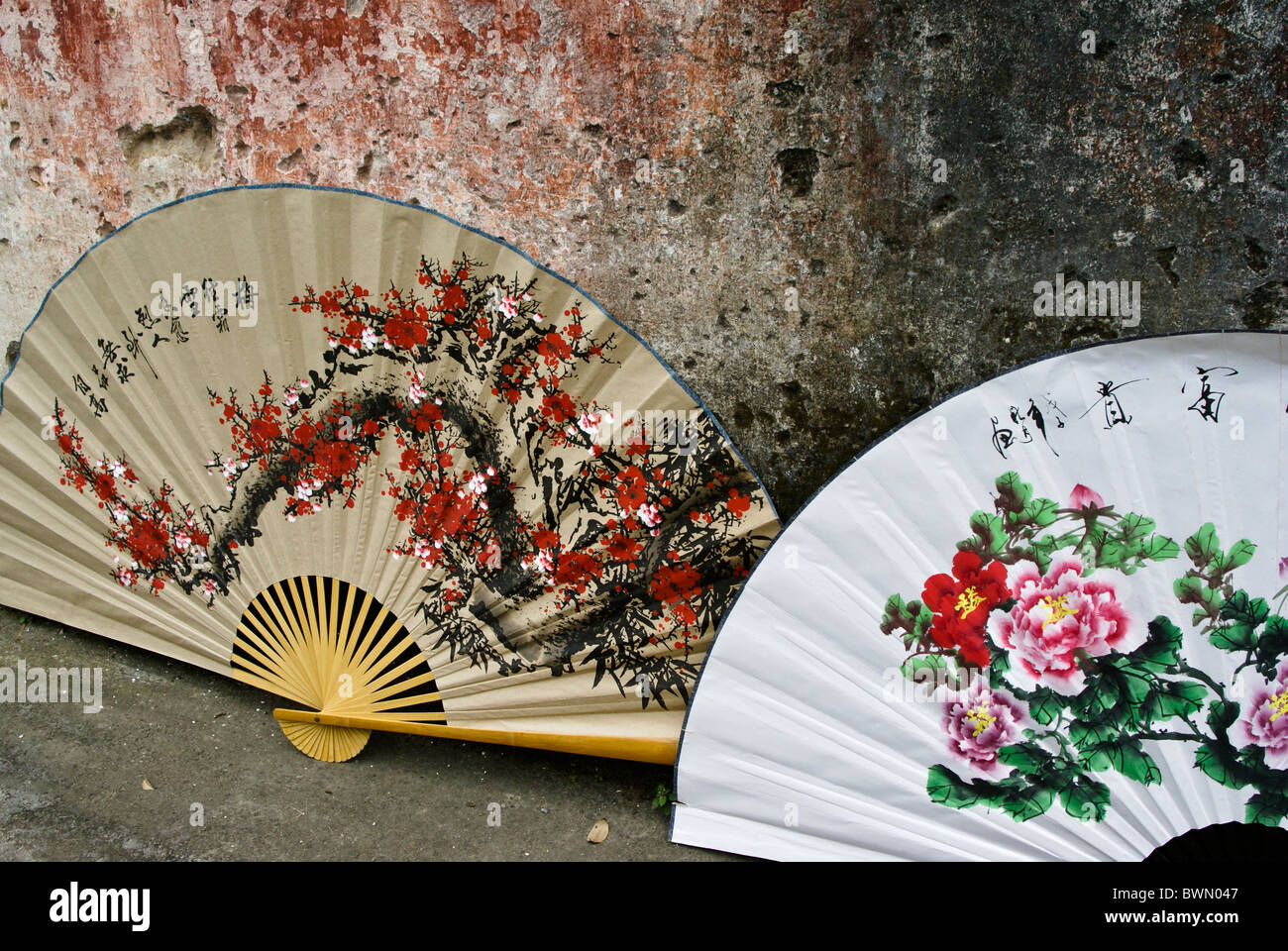 Painted Chinese fans Stock Photo - Alamy