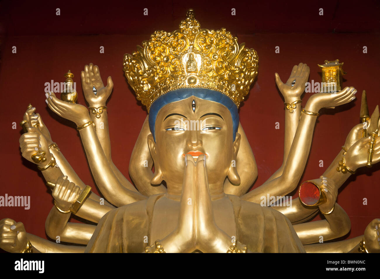 A golden Buddha, Wenshu Temple, Chengdu, Sichuan Province, China Stock ...