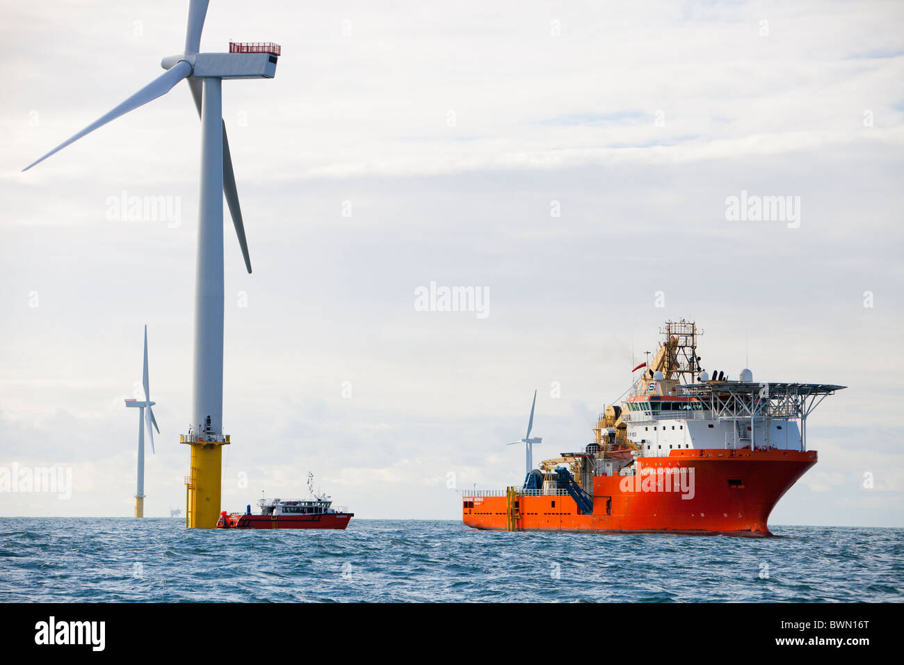 Working on installing the Walney 1 offshore wind farm off Barrow in ...