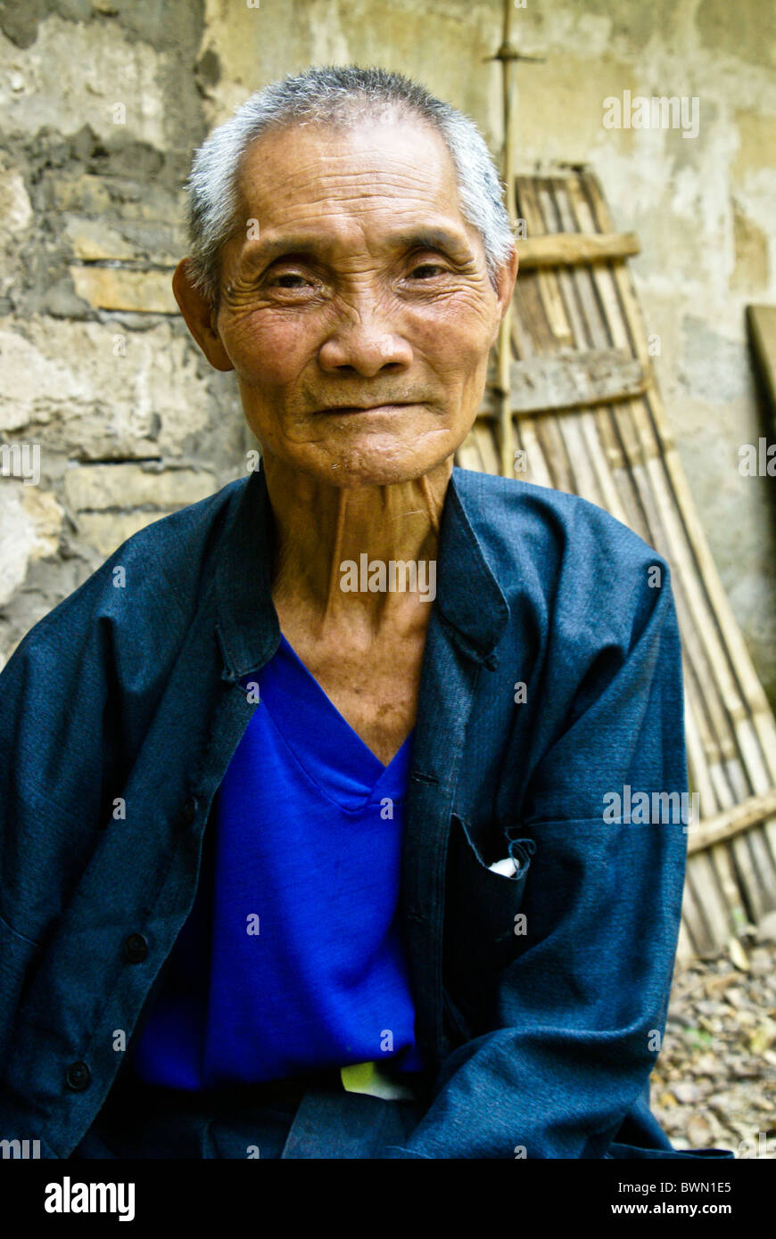 Old man china portrait hi-res stock photography and images - Alamy
