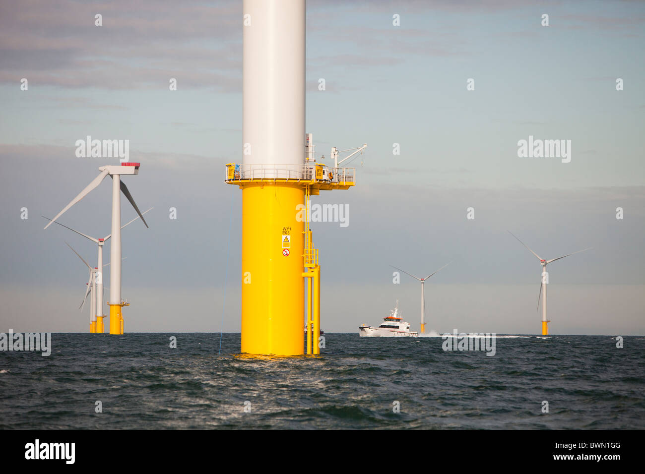 Wind farm construction vessel substation hi-res stock photography and ...