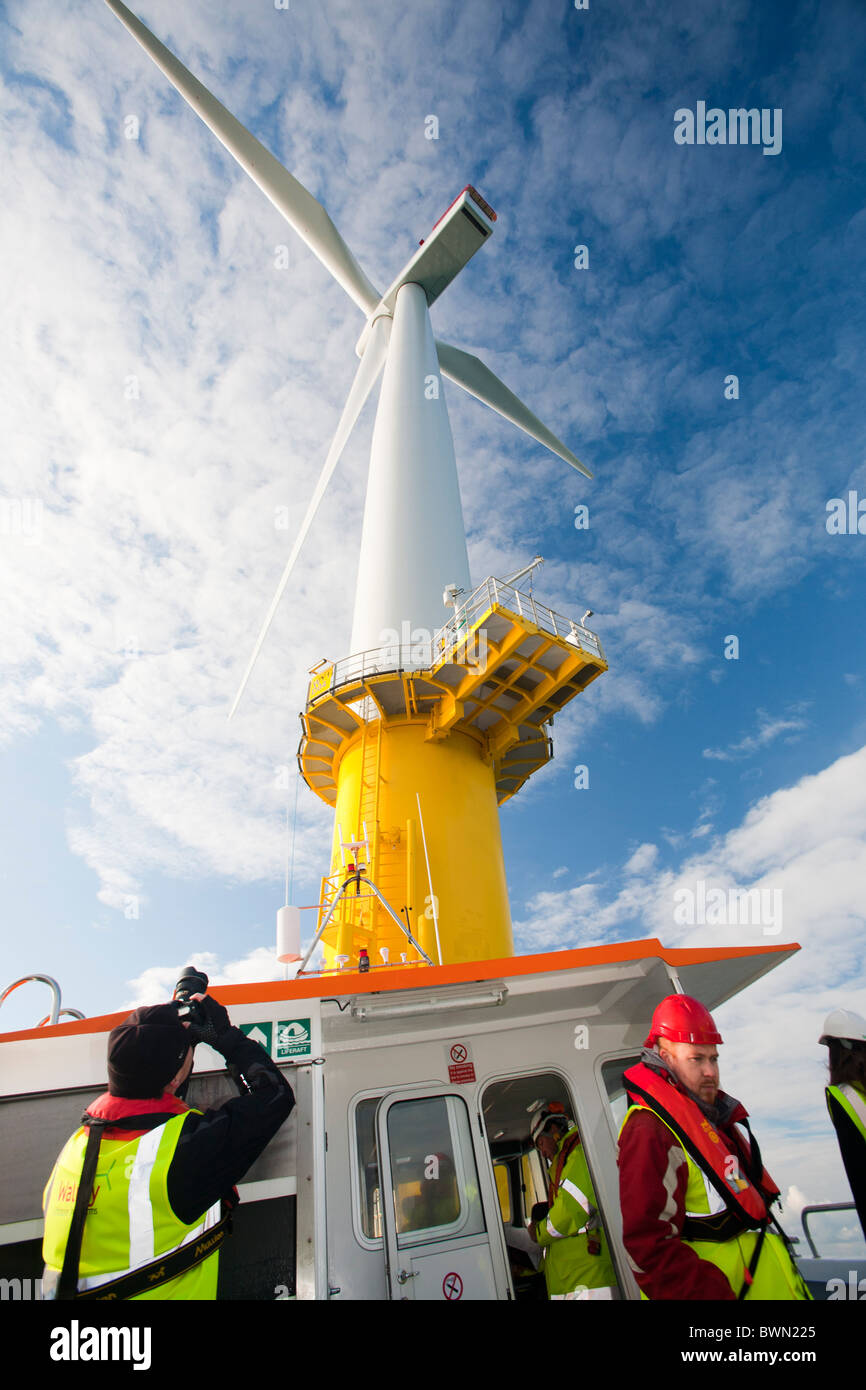 Working on installing the Walney 1 offshore wind farm off Barrow in ...