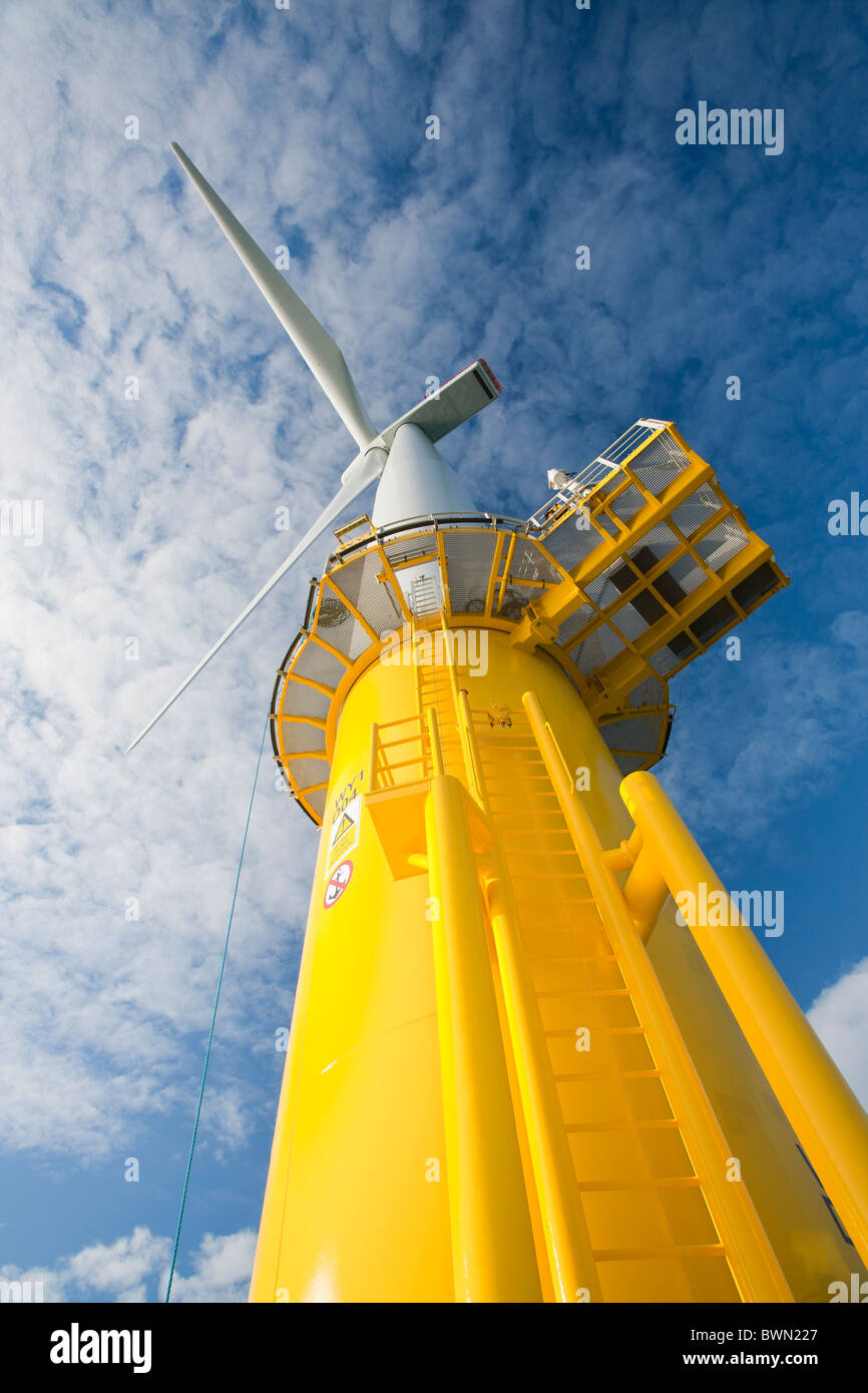 Working on installing the Walney 1 offshore wind farm off Barrow in ...