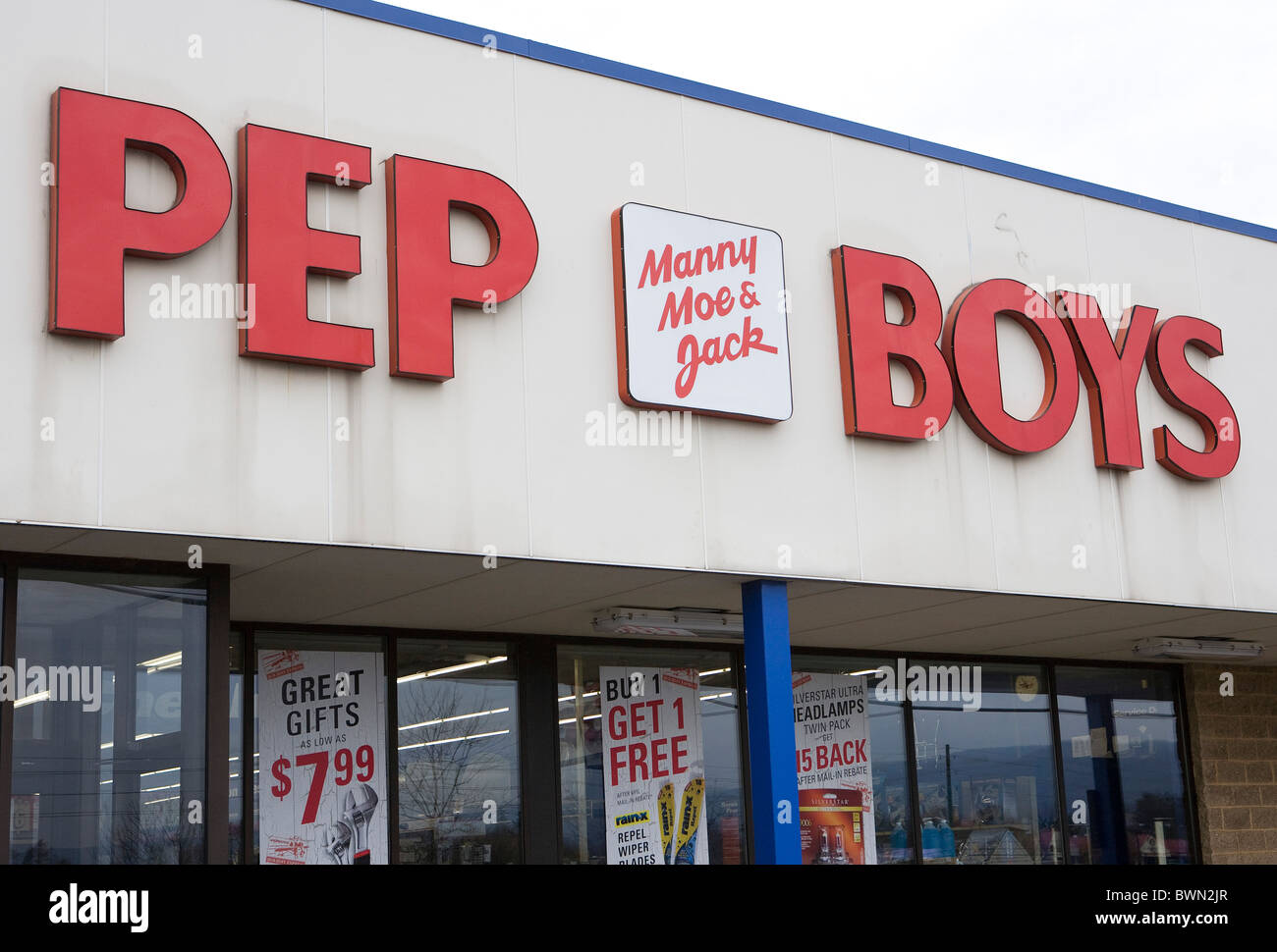 Pep boys sign hi-res stock photography and images - Alamy