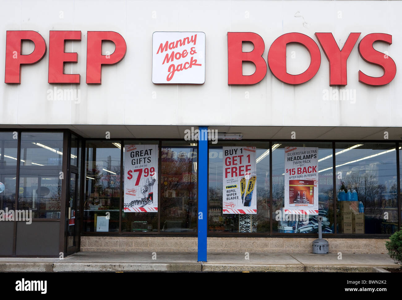 A Pep Boys car parts retail store Stock Photo - Alamy